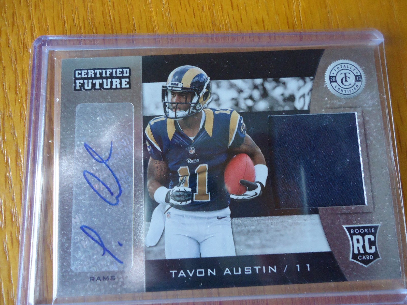 2013 TOTALLY CERTIFIED ROOKIE JERSY AUTO TAVON AUSTIN L.A. RAMS 9/149 ...