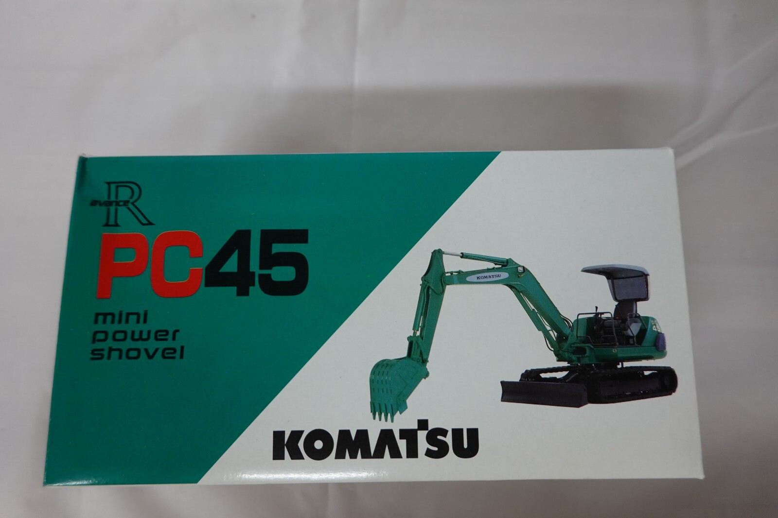 SHINSEI PC45 KOMATSU MINI POWER SHOVEL 1:30 Scale | eBay