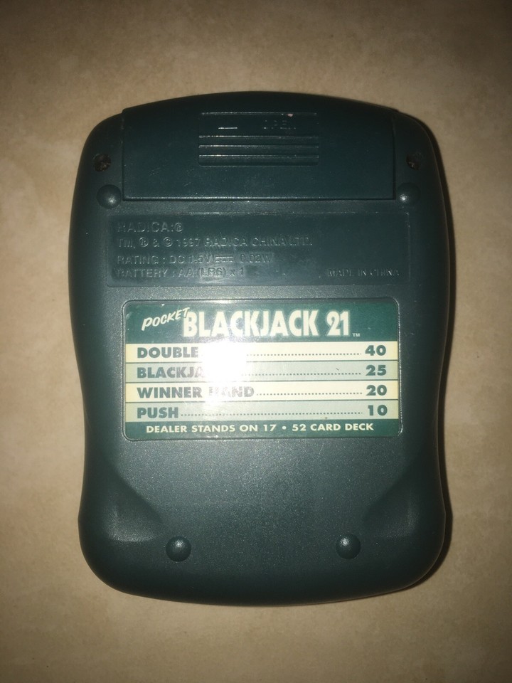 Pocket Blackjack 21 hand held lcd video game challenge 1997 Radica | eBay