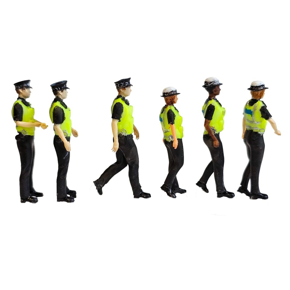 FG36 Modern Police Officer Figures (x6) unpainted OO scale | eBay UK