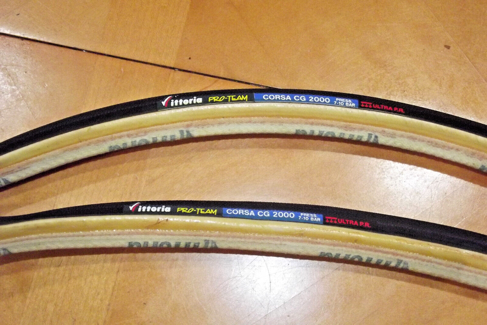 NOS Vittoria Corsa CG 2000 Tubular Tires Pro-Team 700c x 22