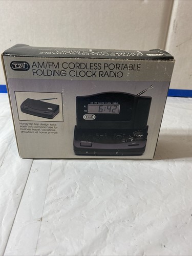 Tozai AM/FM Cordless Portable Folding Clock Radio 1994 Vintage AC-9403 ...