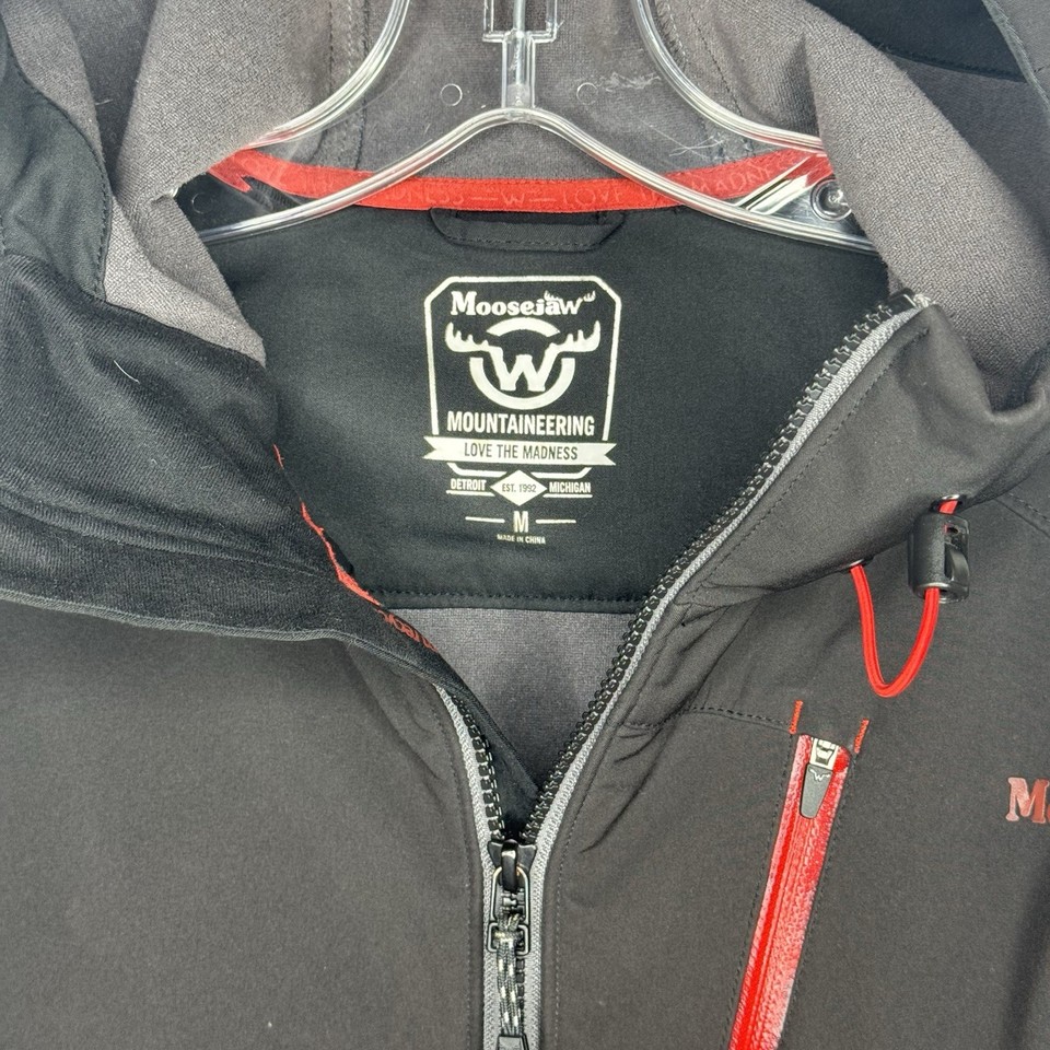 MOOSEJAW Mountaineering Black Hooded Softshell Jacket Medium ...