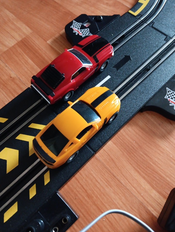 Slot Car Electric Race Set W/Cars LOOP CHASER Incompete Set Tested ...