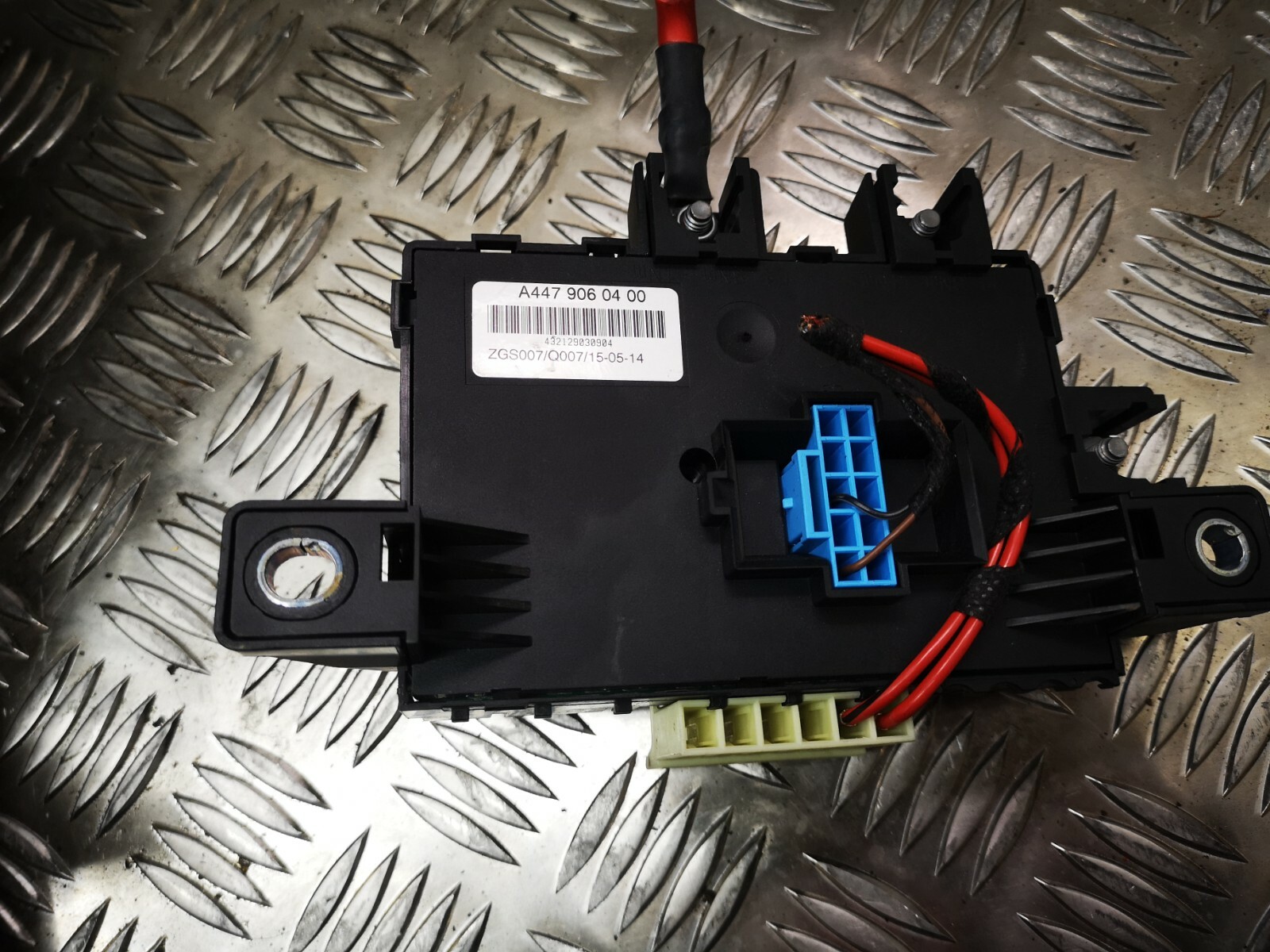 Mercedes Vito W447 Fuse Box A4479060400 | eBay UK
