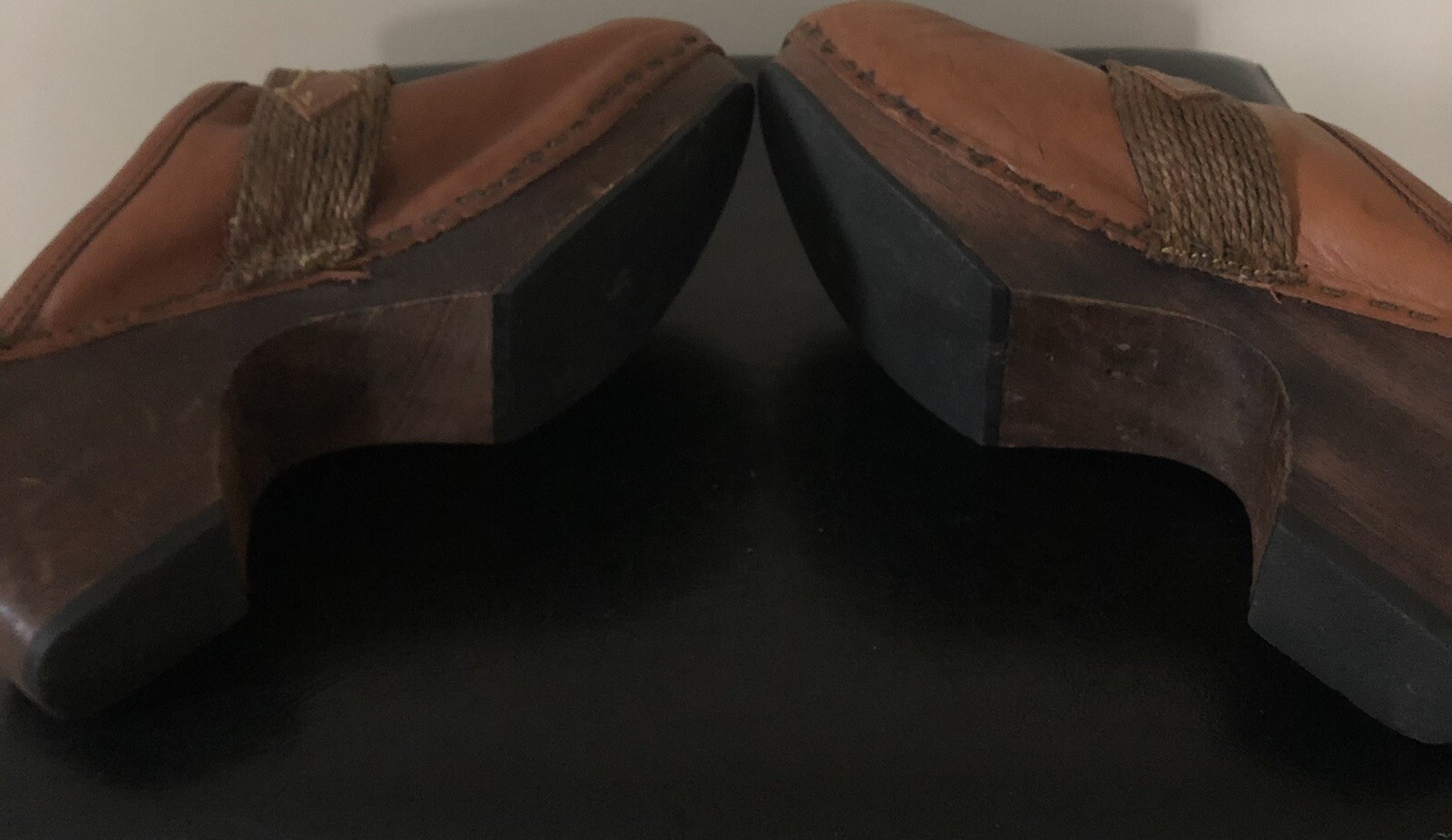 Vintage 1970s Leather Clogs Made in Italy Size 8 Wood… - Gem