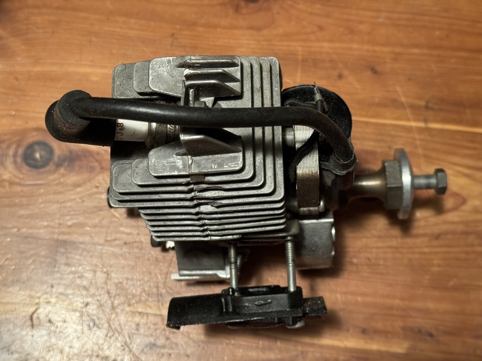 Quadra Model RC Airplane Engine w/ Orig Box & Manual! **PLS READ ...
