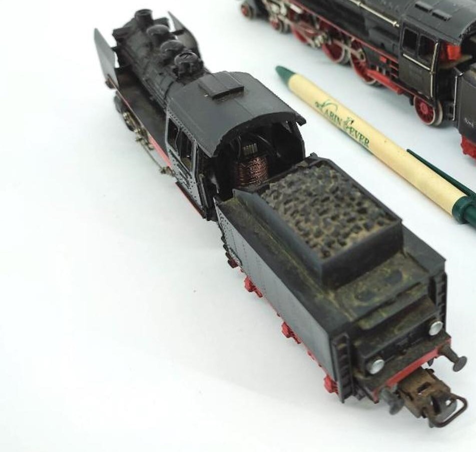 Marklin European HO Scale 2-6-0 Steam Locomotive and Tender | eBay
