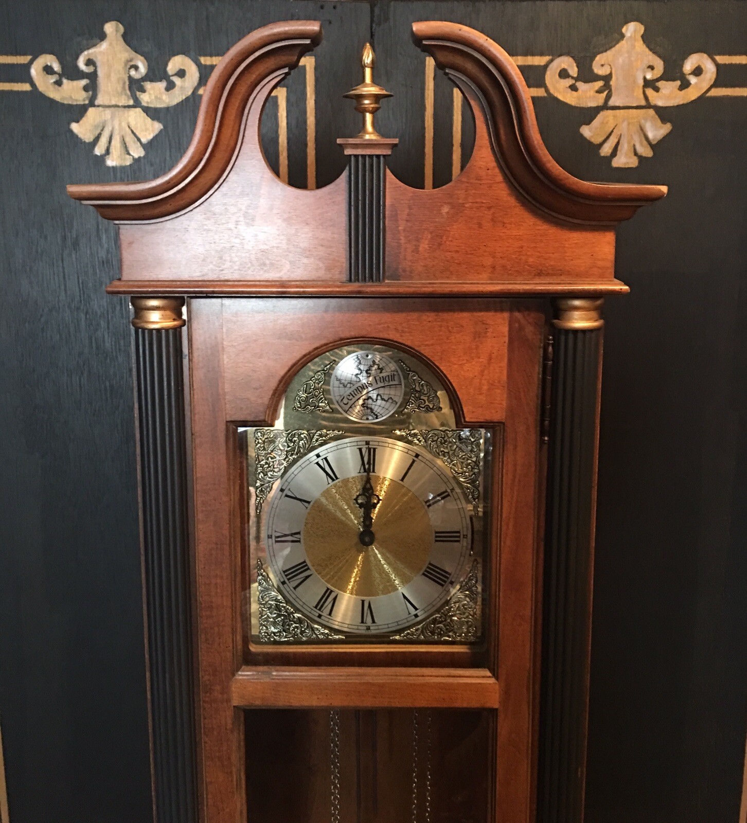 Howard Miller Grandfather Clock. | eBay