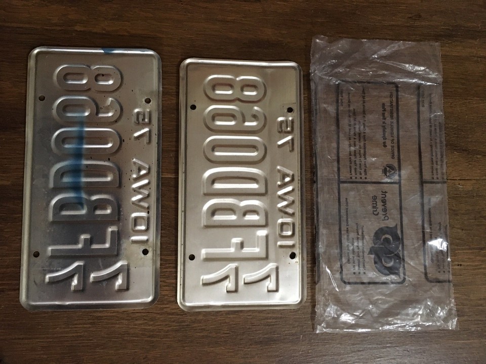 Vintage 1975-77-78 Iowa License Plate Pair 77 FBD068 Black on White DMV ...