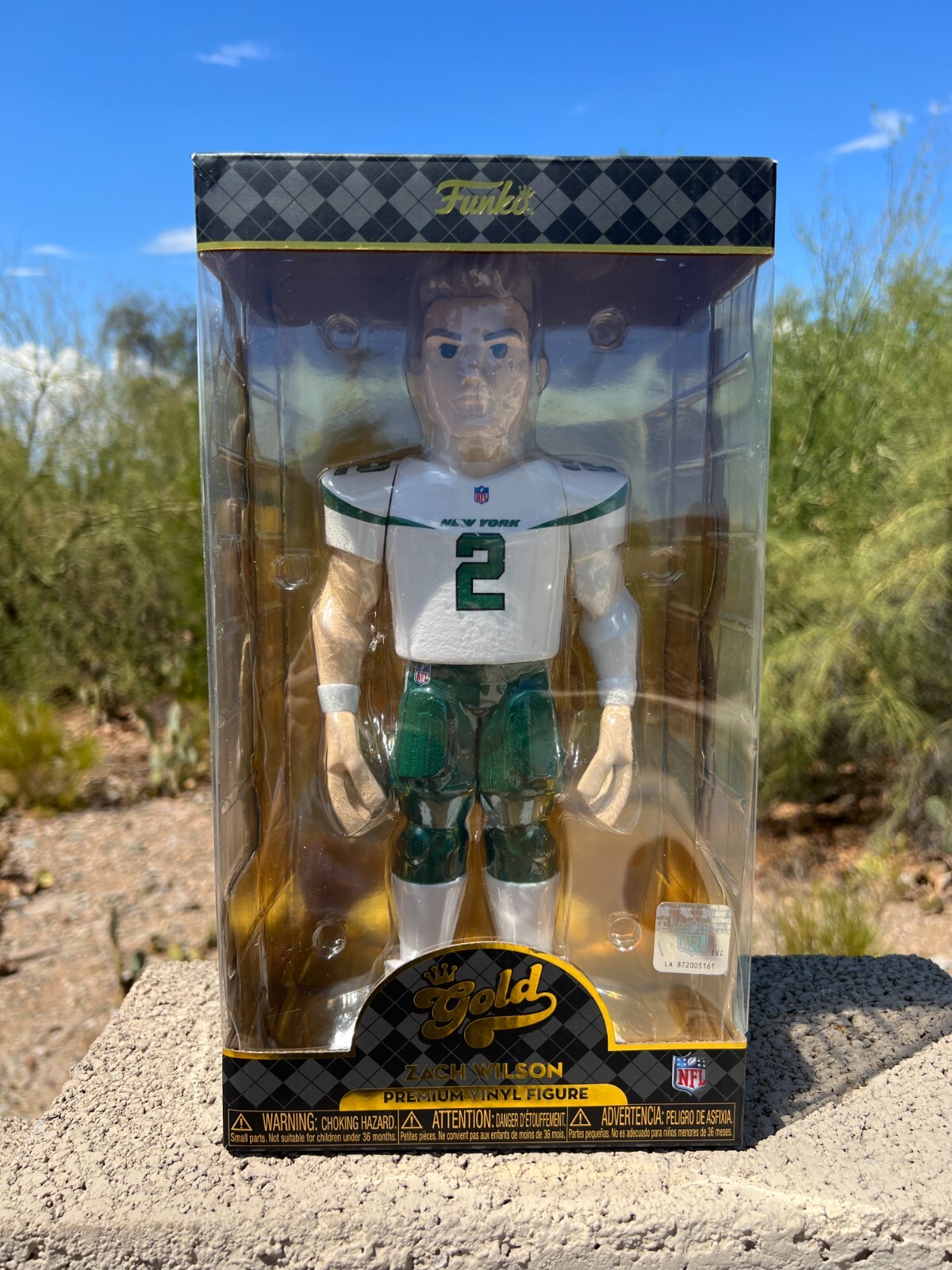 Funko Pop Premium Vinyl Figure -NFL Football -Gold- Zach Wilson 12 inch ...