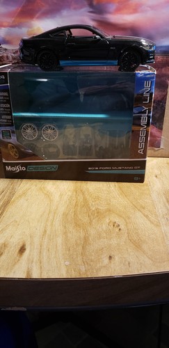 2015 Ford Mustang GT. 1/24 scale diecast Maisto Assembly Line in Black ...