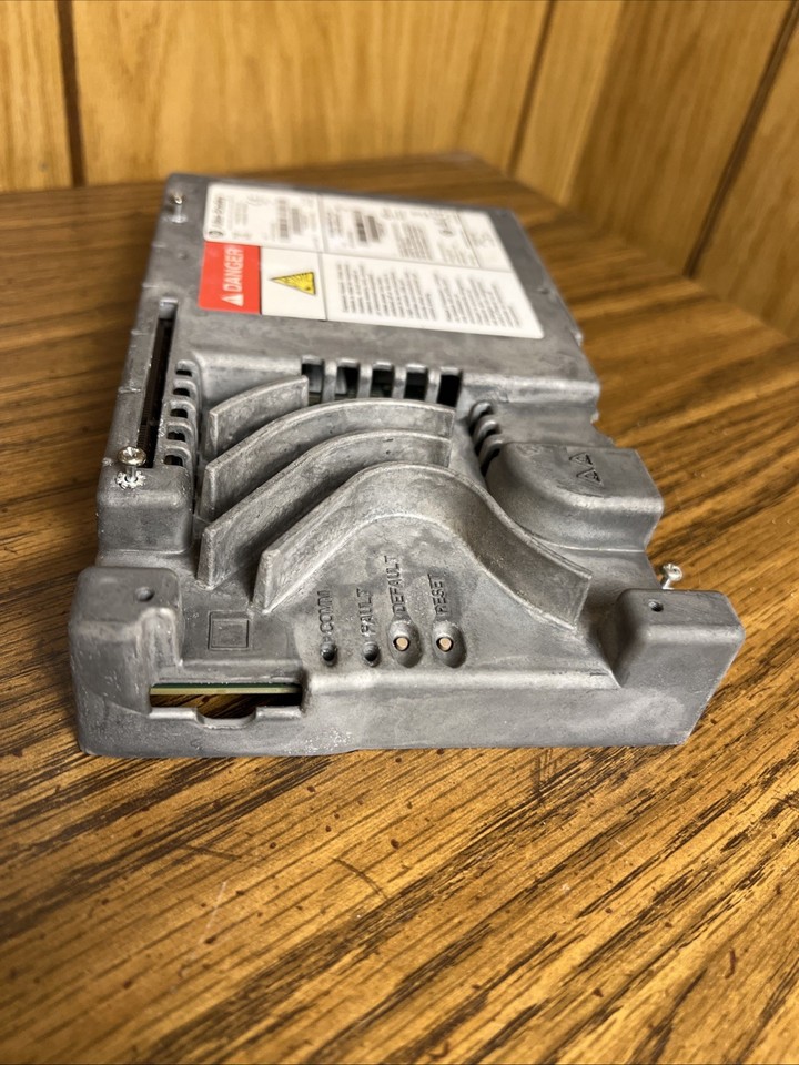 Allen Bradley 2711P-RP9A Ser. A PanelView Plus 6 700-1500 512MB AC ...