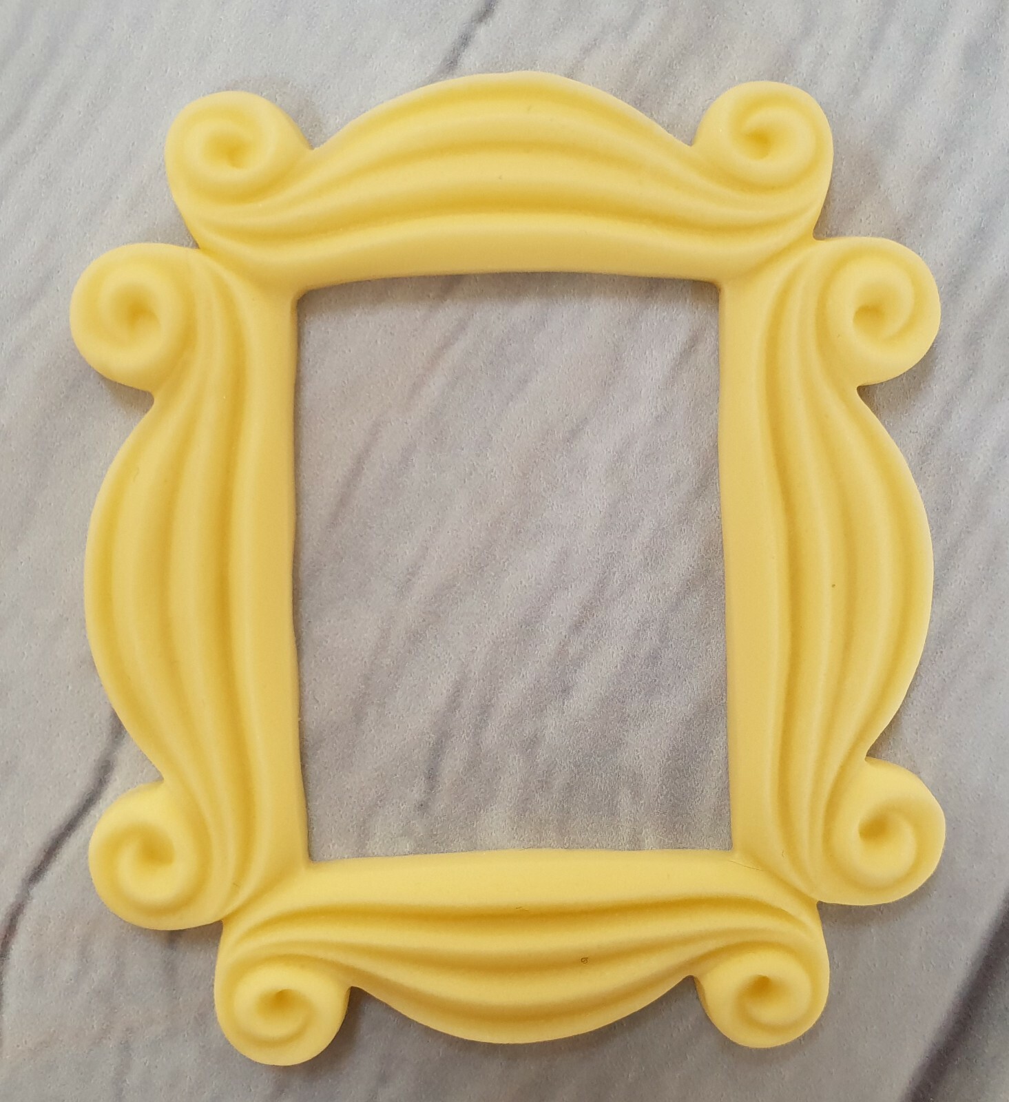 Friends Picture Frame Cake Topper - Cake Decorations - MULTI LISTING ...