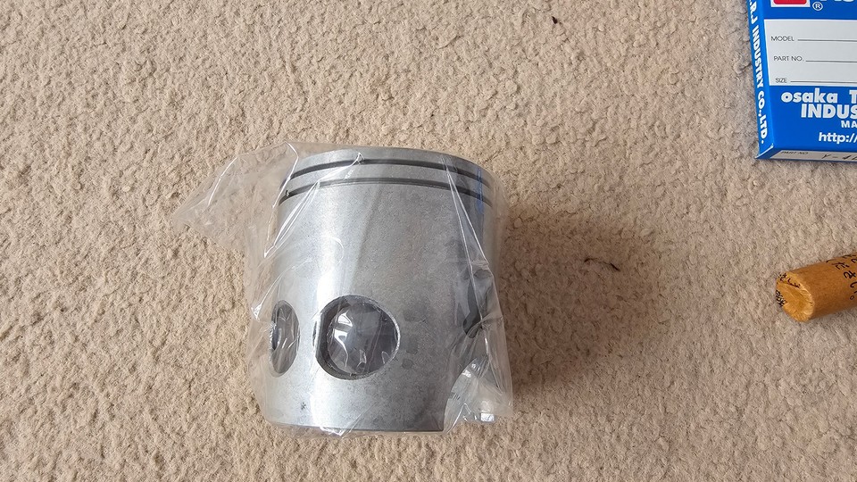 Mitaka Engine Piston Set 64mm (Standard Size) Yamaha RD350LC (4L0) YPVS ...