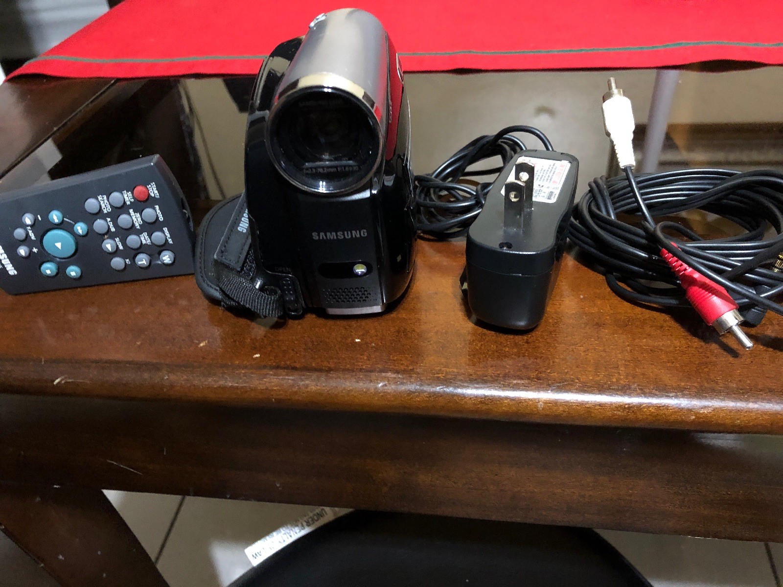 Samsung Digital Cam Shoot & Share Memory Camcorder SC-MX20R 34x Optical ...