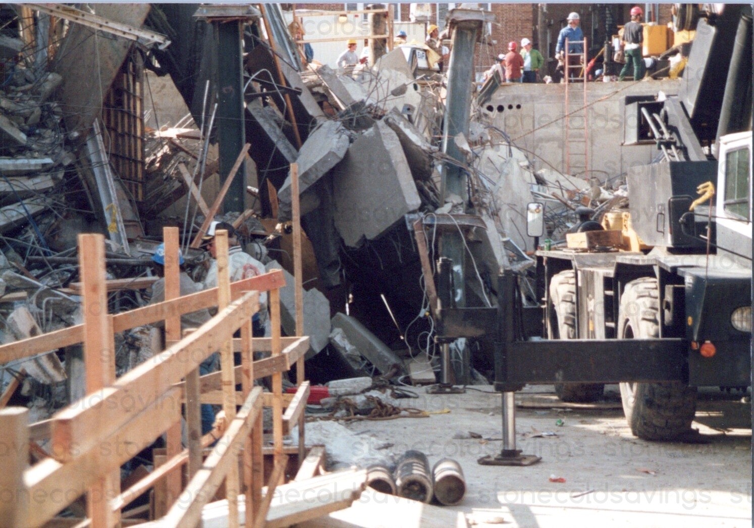 VTG FOUND PHOTO - 1990S - CONSTRUCTION CREW SEARCH RESCUE DISASTER ...