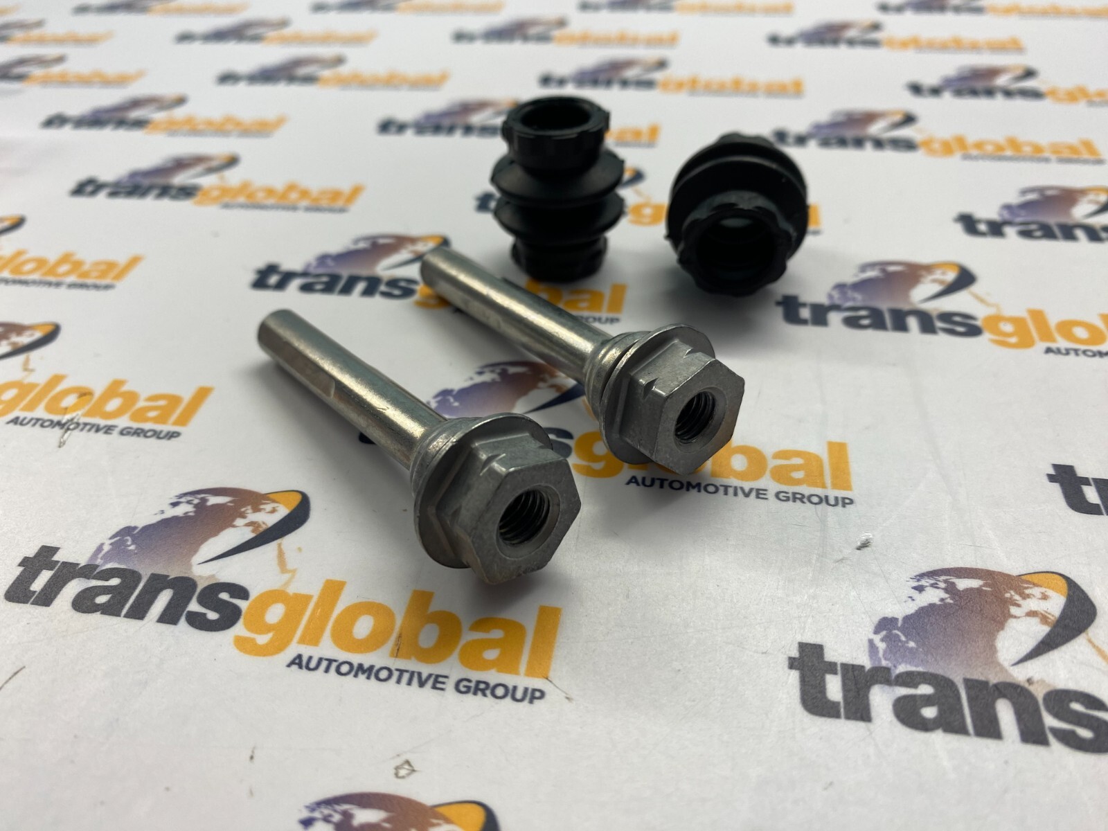 Rear Caliper Pin & Rubber Boot Kit for Land Rover Discovery 3 TRW ...