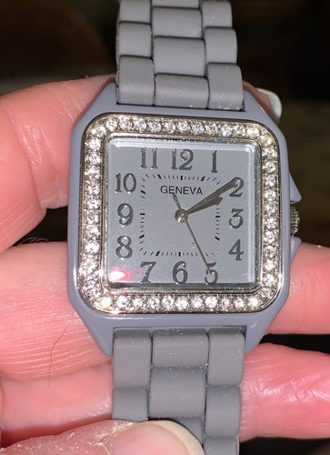 Nice Geneva Ladies Gray & Silver Watch-Japan Mvmt-needs Battery | eBay