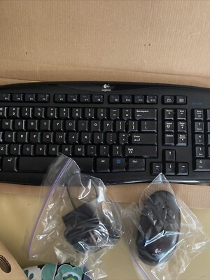 LOGITECH Keyboard Cordless Desktop EX100-Cordless Keyboard And Wireless ...