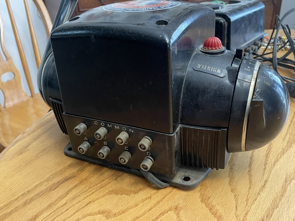 Lionel Multi Control Trainmaster Type ZW 275 Watt Transformer Electric ...