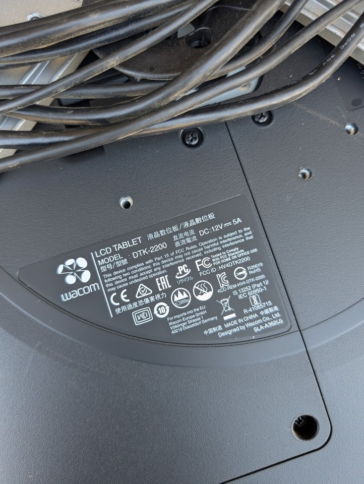 Wacom Cintiq 22HD 21.5" Creative Pen Display With Stand And Cables DTK ...