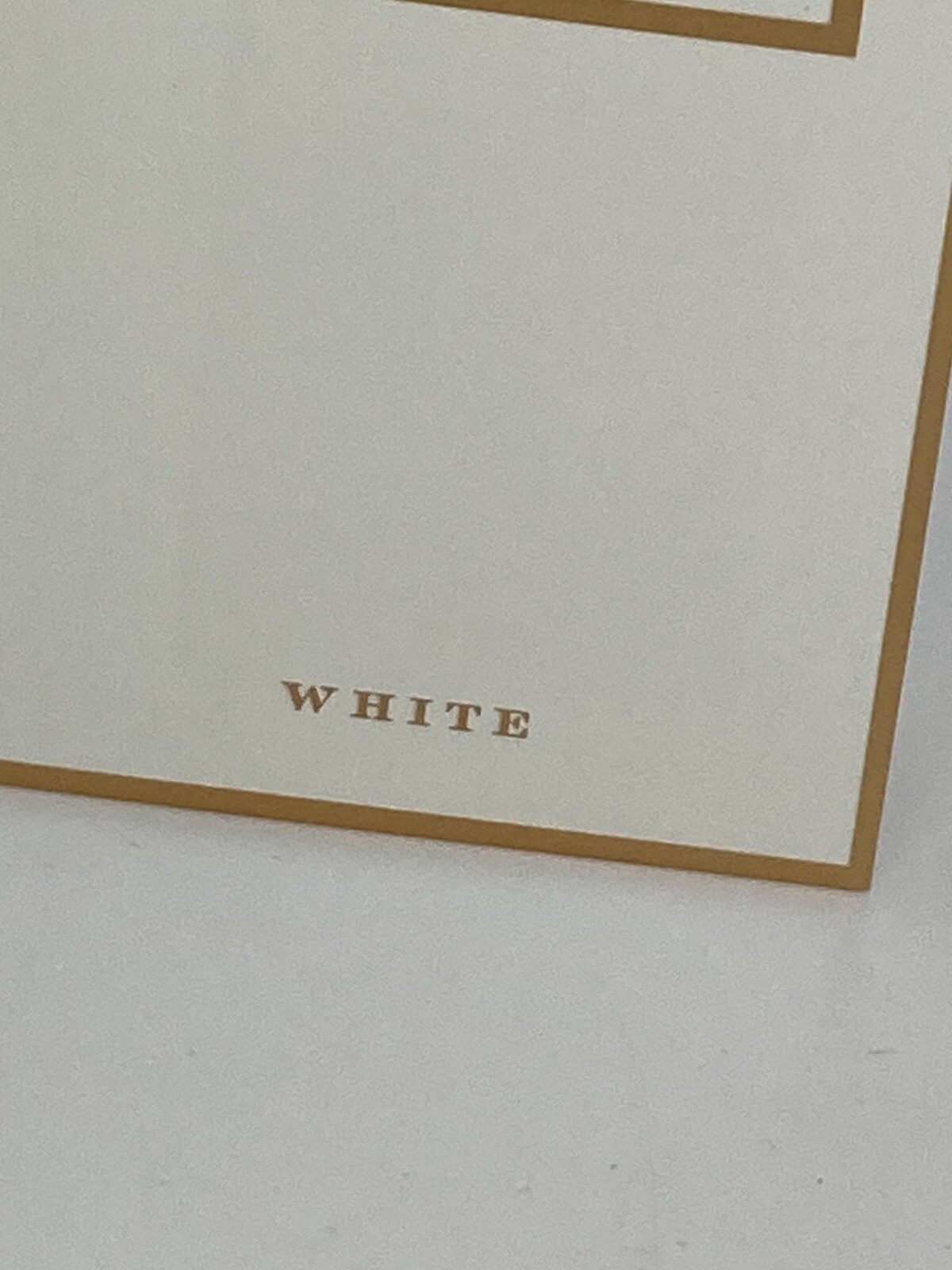 Elizabeth and James Nirvana White 0.07 oz 2 ml EDP Spray Sample Vial ...