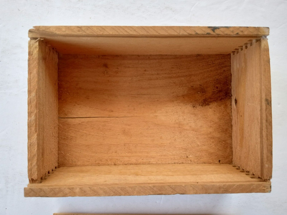 Vtg Finger Jointed Wood Box OLD ENGLISH Salt Codfish Ralph H. Ranagan ...