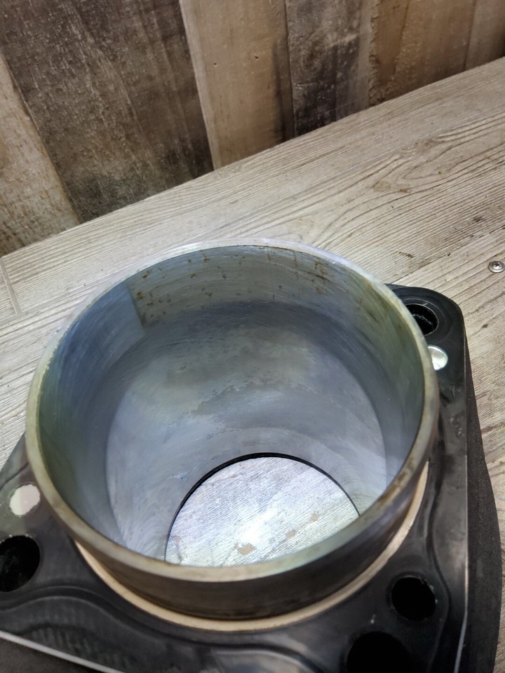 17-23 Harley Davidson Milwaukee Eight 107 CI Engine Motor Cylinder Jug ...