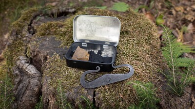 Flint Steel Fire Starter Kit, Medieval Firesteel, Handforged Steel ...