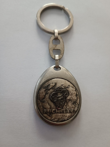 Porte-clés métal Mappe Monde Bibendum MICHELIN Keychain vintage 80' | eBay