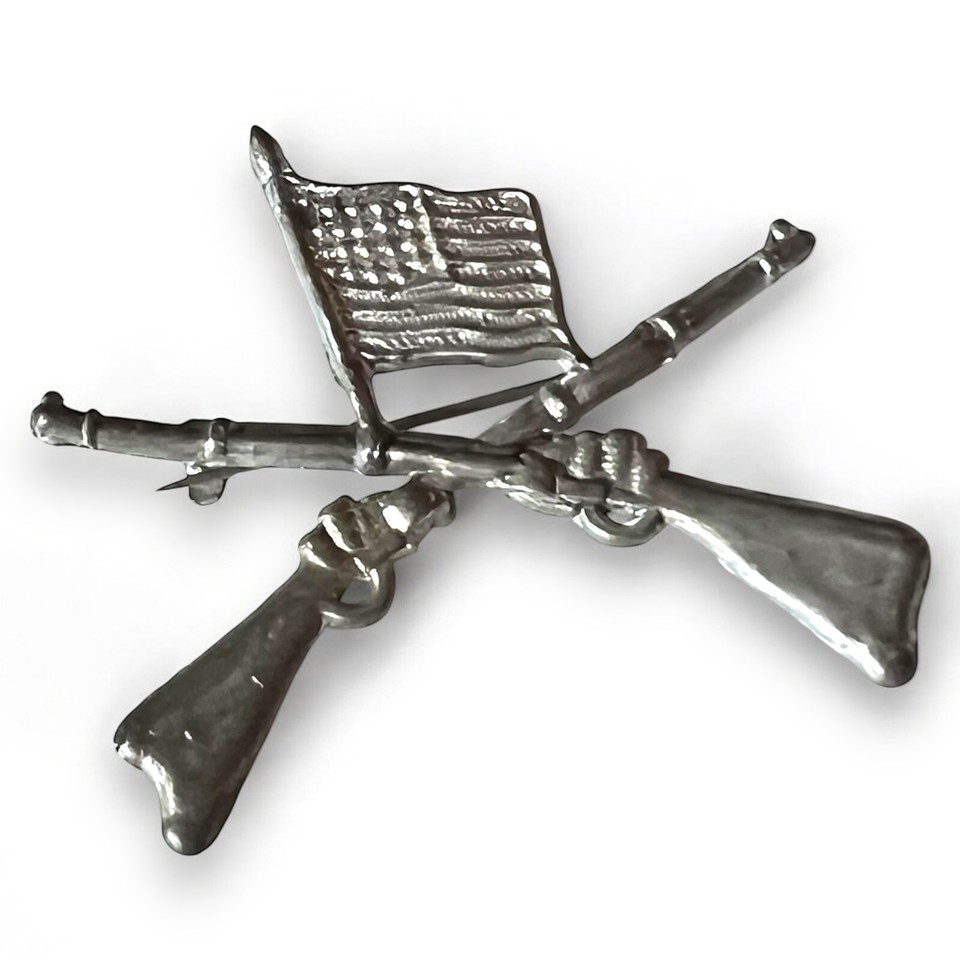 American Flag Crossed Rifles Pin Patriotic Military Themed Brooch ...