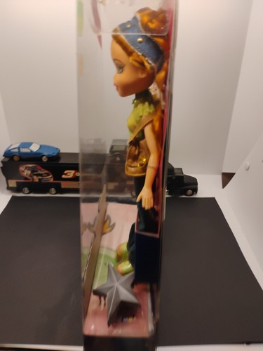 Bratz 2002 Strut It Meygan Doll 3 Outfits Poster for sale online | eBay