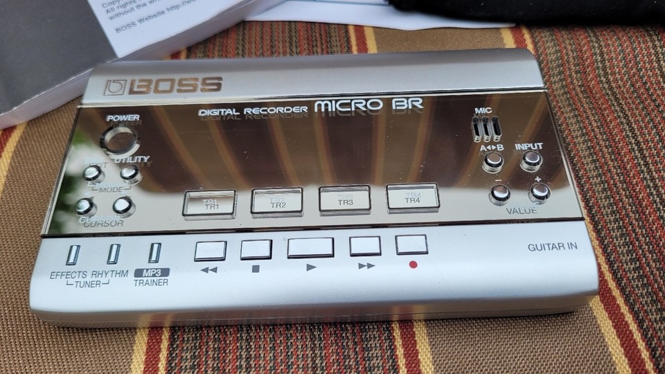 Boss Micro BR 4 Track Portable Digital Multitrack Digital Recorder MP3 ...