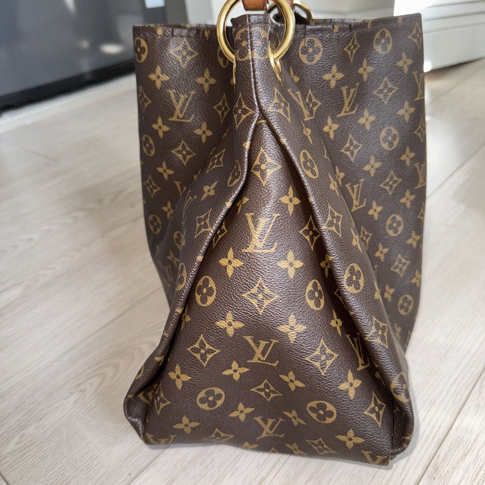 Authentic Louis Vuitton Monogram Canvas Artsy MM Bag | eBay
