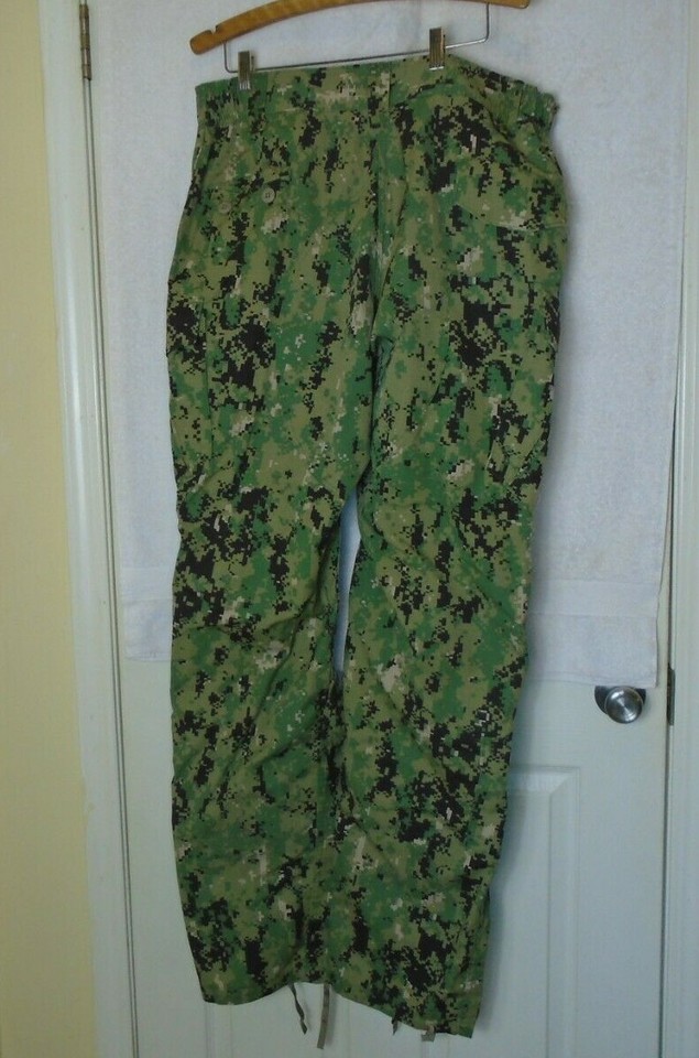 NWU Type III pants AOR2 USN Digital Woodland Uniform asst sz and ...