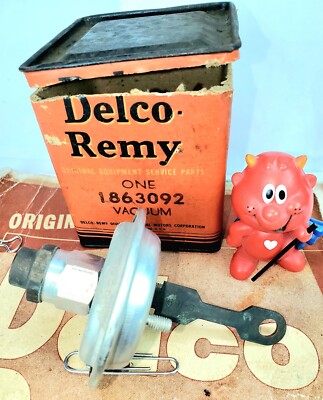681B 1863092 1936 Oldsmobile 8 Cyl NOS Delco Remy Distributor Vacuum ...