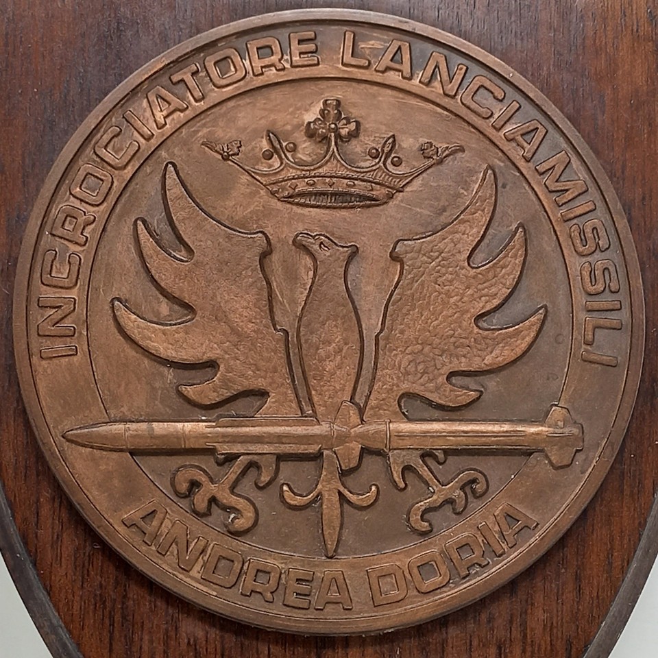 CREST - INCROCIATORE LANCIAMISSILI "ANDREA DORIA" Marina Militare ...