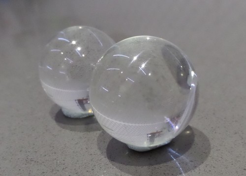 2 x 30mm Polished Clear Plastic Sphere Juggling Perspex Acrylic Spheres ...