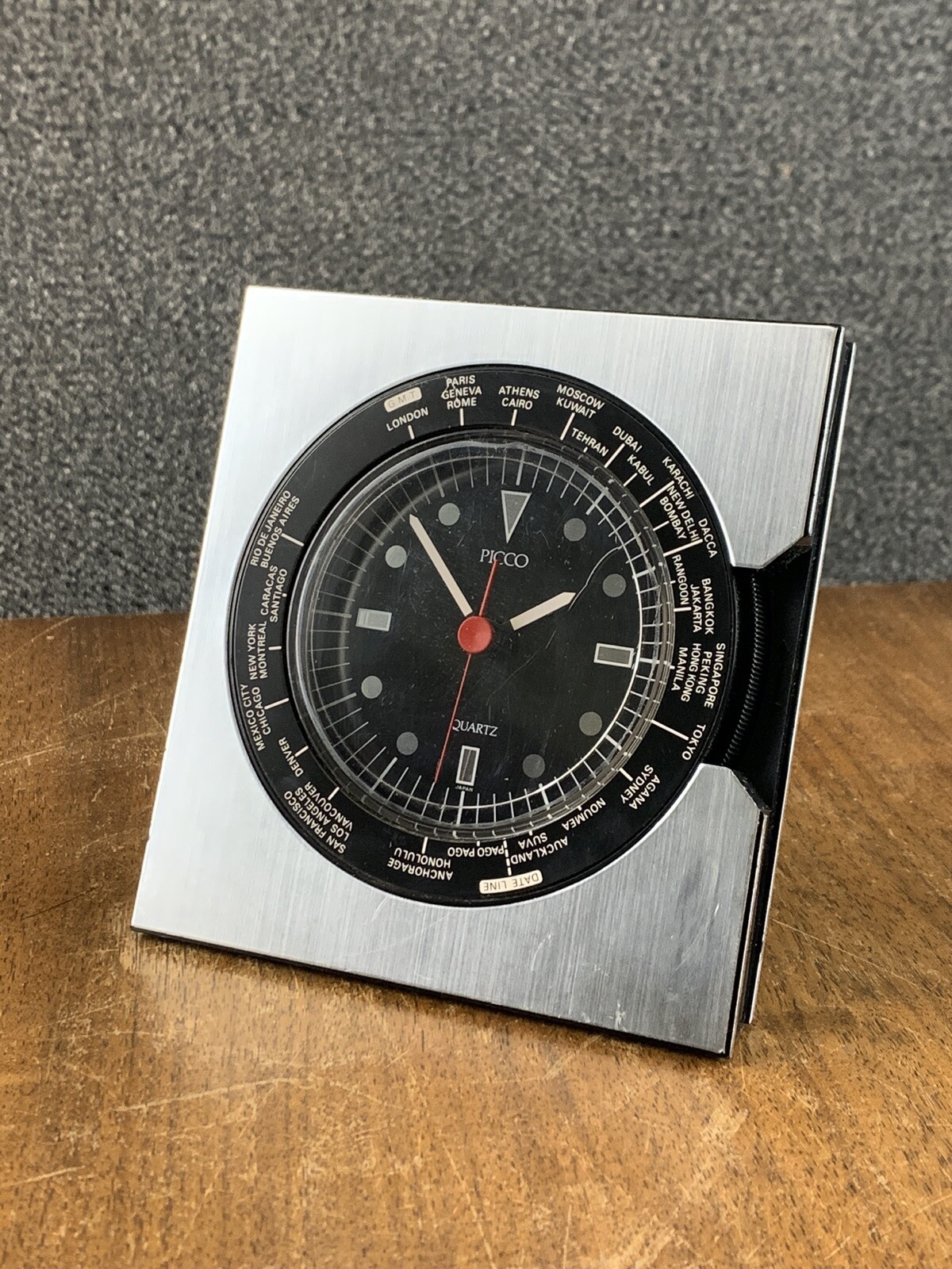 Vintage Modern Picco PQZ101S Brushed Aluminum Quartz World Time Desk ...