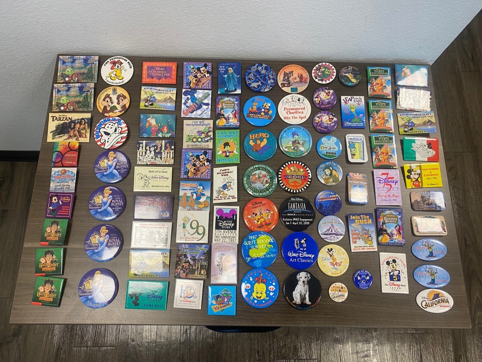 Lot of 85 Vintage Walt Disney Pin-Back Buttons / Movie, Employee ...