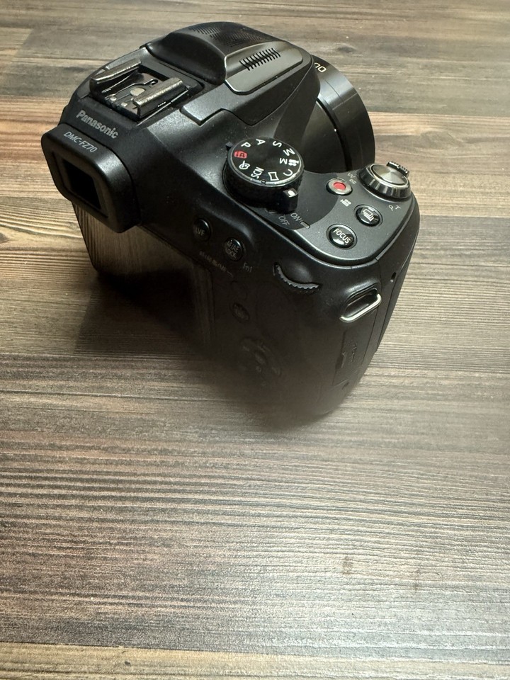 Panasonic Lumix DMC-FZ70 16.1 MP Digital Camera, with 60x Optical Zoom ...