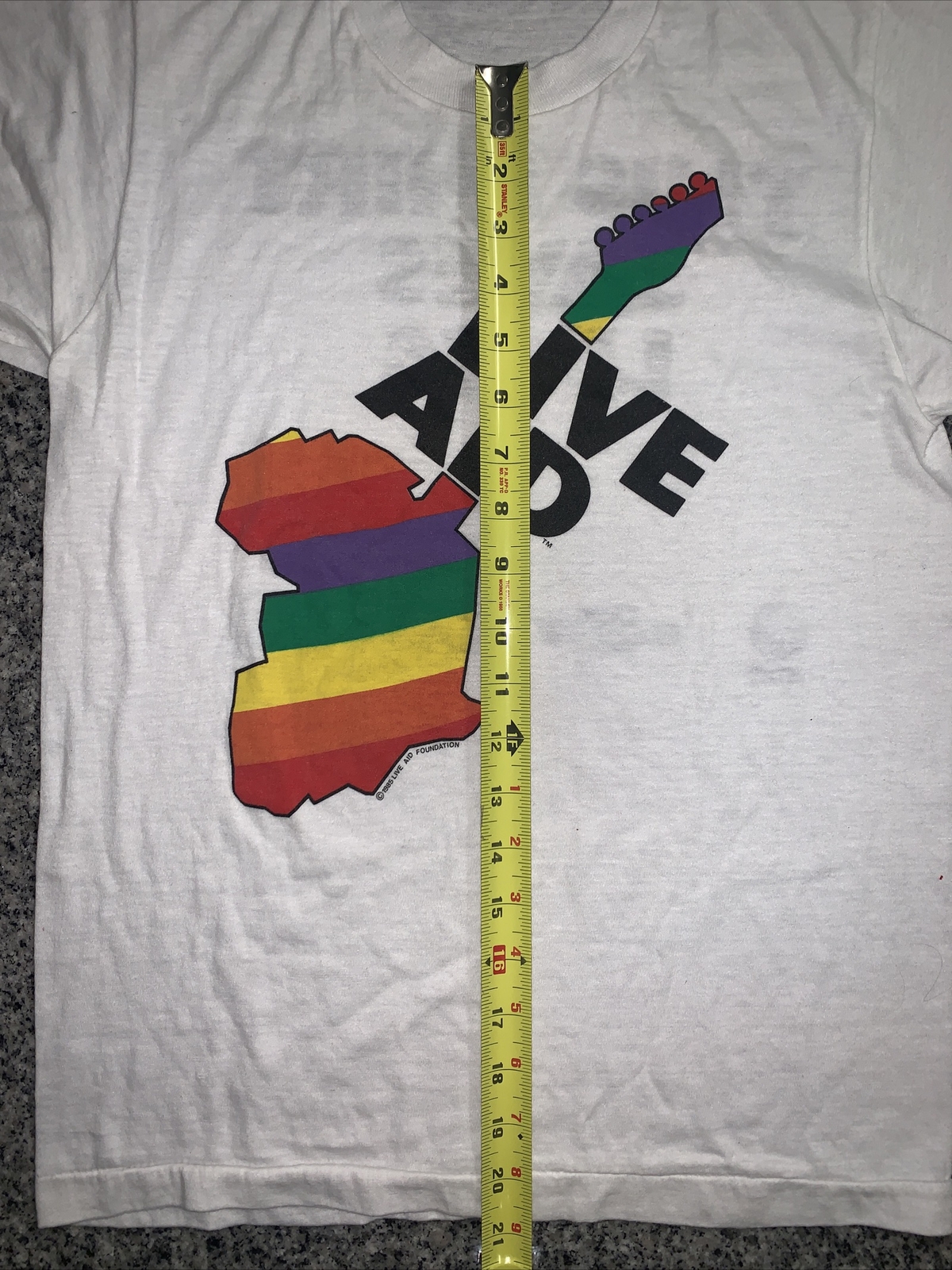 Vintage 1985 LIVE AID Concert Pride Flag Screen Stars… - Gem