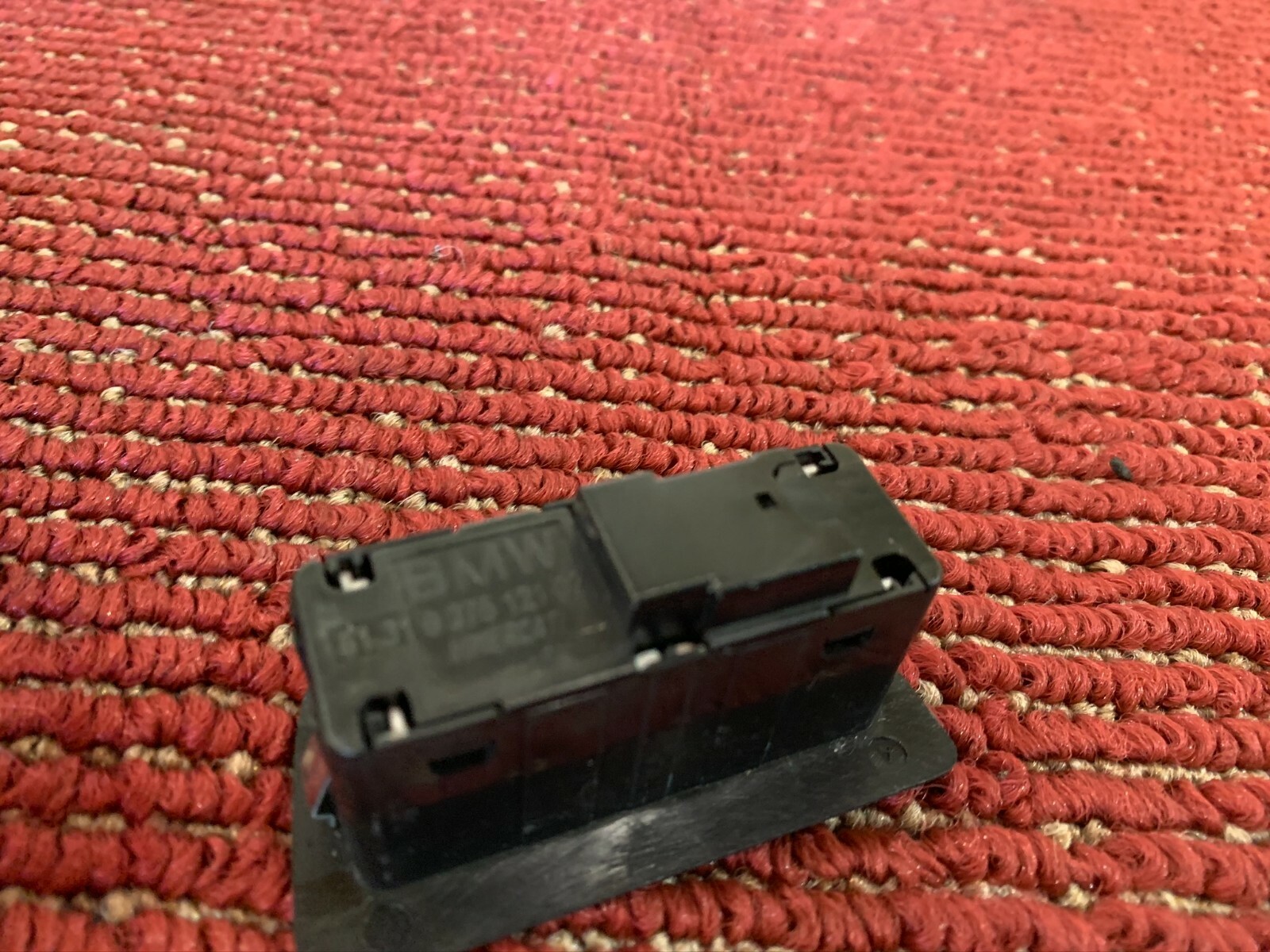 BMW F48 F39 F15 F16 F31 F36 REAR TAILGATE TRUNK CONTROL SWITCH OPEN ...