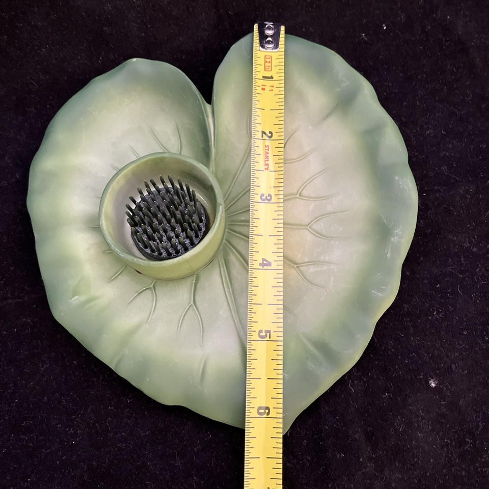 Dept 56 Green Lily Pad Leaf Bisque Flower Frog Spikes Japanese Ikebana ...