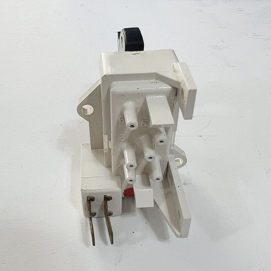 NOS 69-72 SKYLARK GS VACUUM MODE SELECT SWITCH 1386904 15-781 70 71 ...