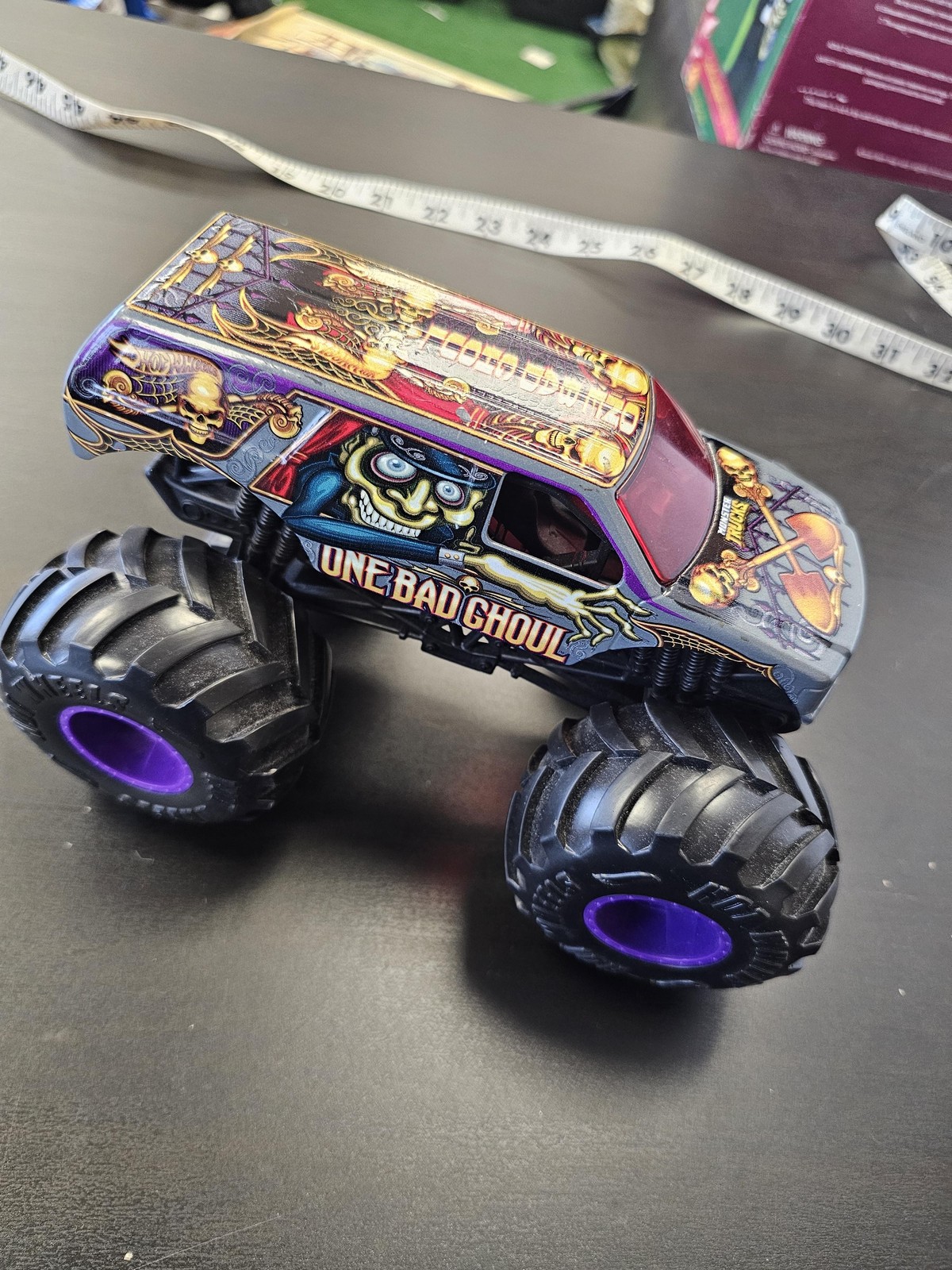 Hot Wheels Monster Trucks One Bad Ghoul 1:24 Diecast Purple Truck Toy ...