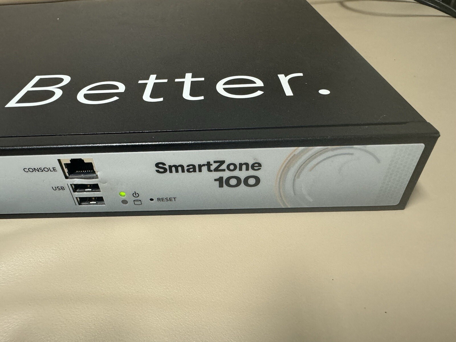 Ruckus SmartZone 100 SZ100 P01-S124-US00 AP Management Controller for ...