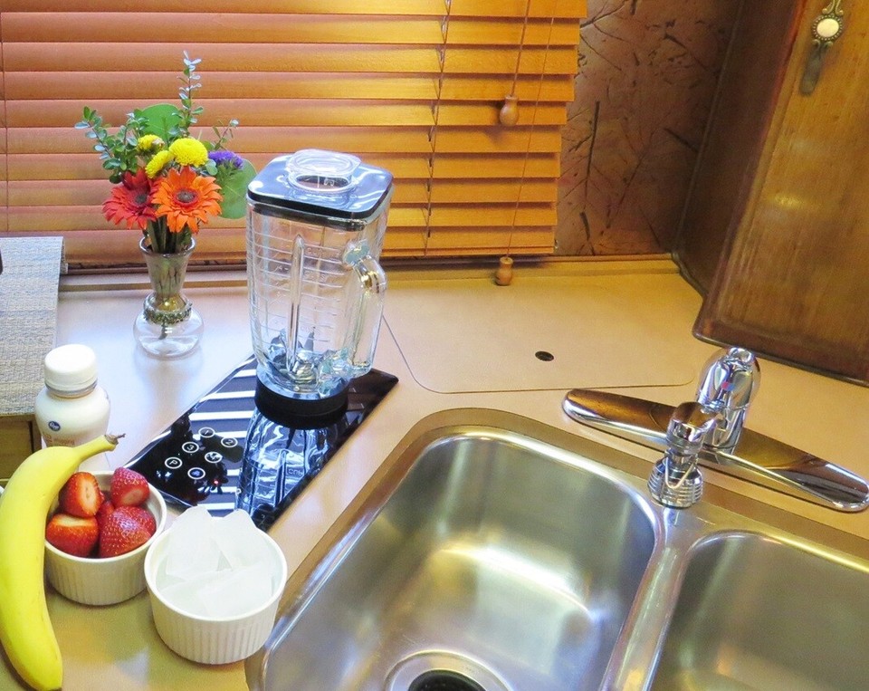In-Built in-counter blender (Food Center) w/1000W Drop in under counter ...
