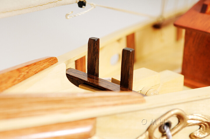 47 Inch Bluenose II Painted L Wooden Wood Model Boat Replica Ship New ...